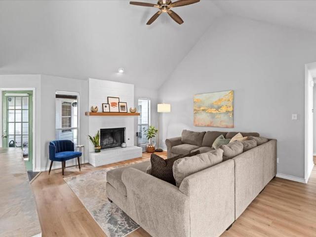 1513 Knob Hill Drive