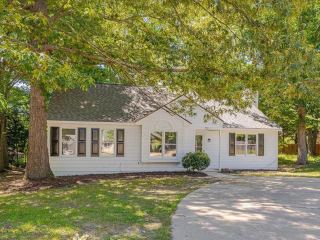 1513 Laverton Ct, Fuquay Varina, NC 27526