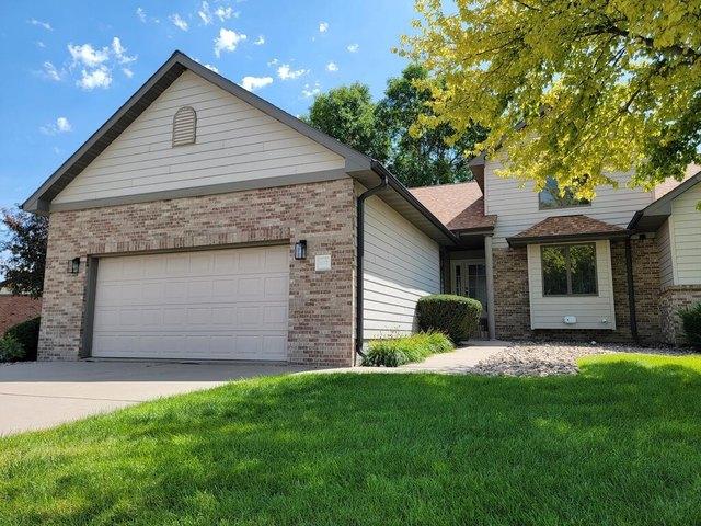 1513 Stagecoach Rd, Grand Island, NE 68801