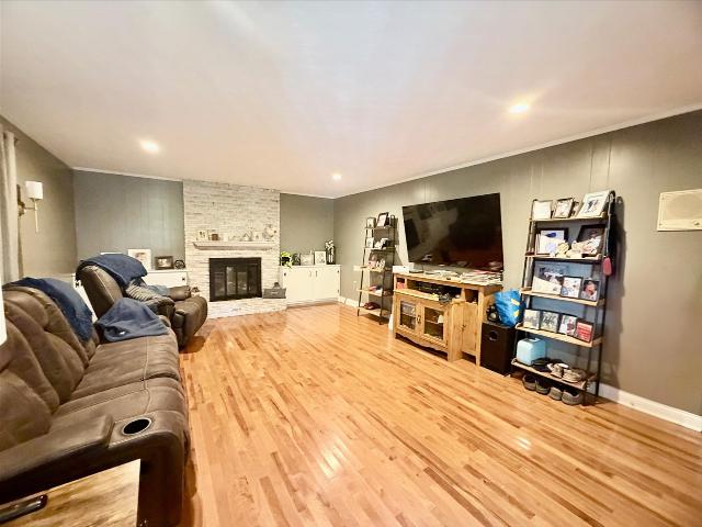 1513 Sherwood Drive