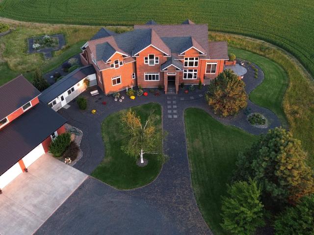 1513 Uniontown Rd