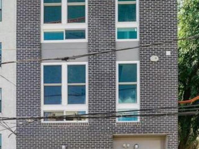 1513 W Girard Ave #3R, Philadelphia, PA 19130
