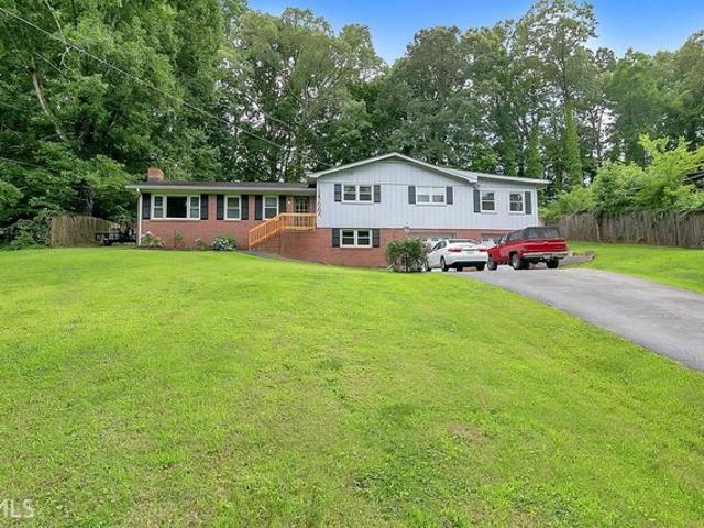 1513 Wildwood Dr, Acworth, GA 30102