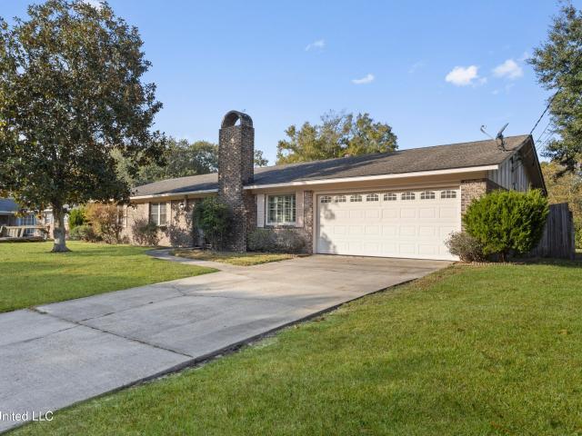1513 Woodhaven St, Pascagoula, MS 39581 | MLS #4132 | Compass