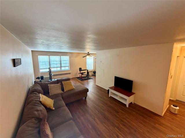 151 3 th Street 2J