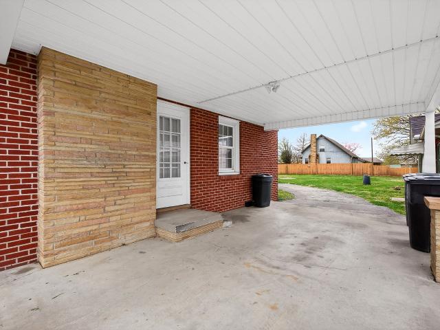 151 3rd Ave