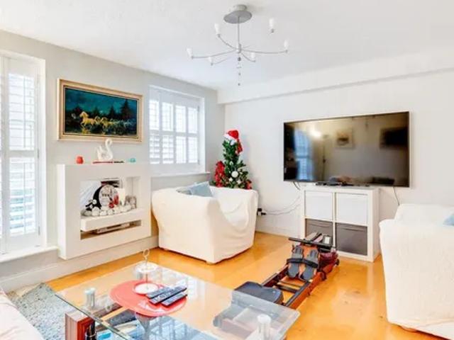 151 153 Plough Way, Surrey Quays, London, SE16 7DW, United Kingdom | 4 bed townhouse for rent #138251299 | Rentberry