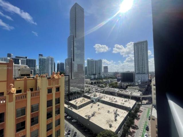 151 1st St SE #1505, Miami, FL 33131