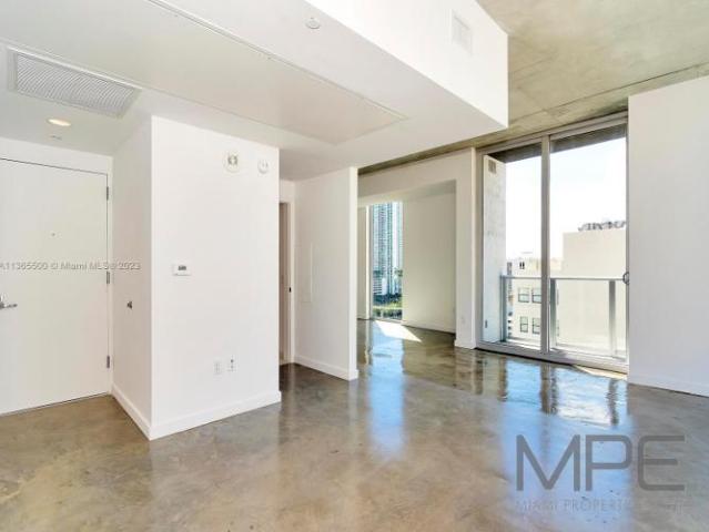 151 1st St SE #1210, Miami, FL 33131