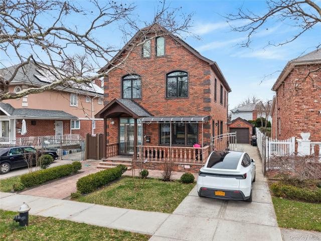 151 2 th Avenue | Compass