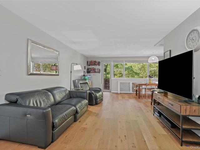 151 2 th Street 1C