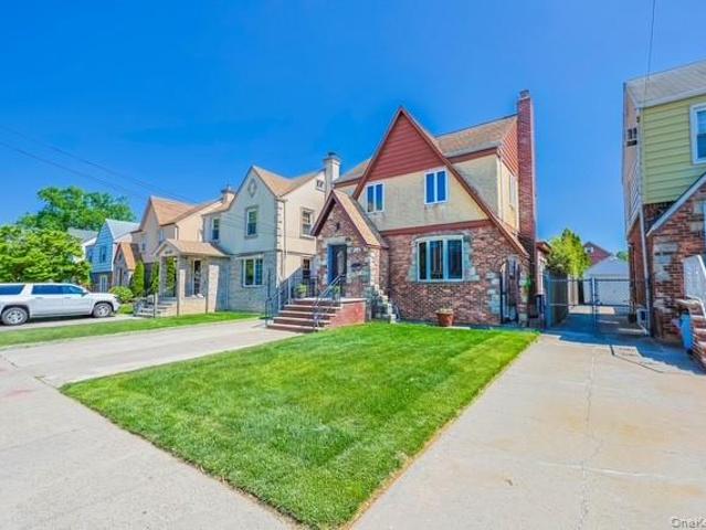 151 4 th Avenue