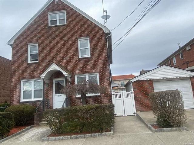 151 4 th Road, Whitestone, NY 11357