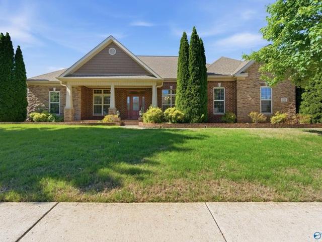 151 Castlewood Dr, Madison, AL 35756