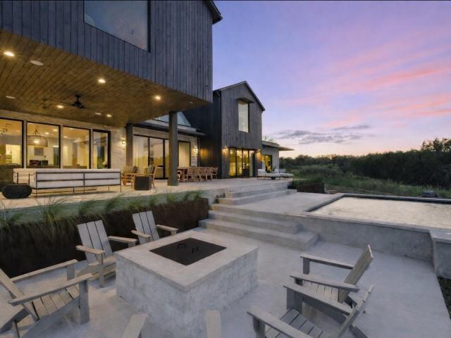 151 Creek Hollow Way