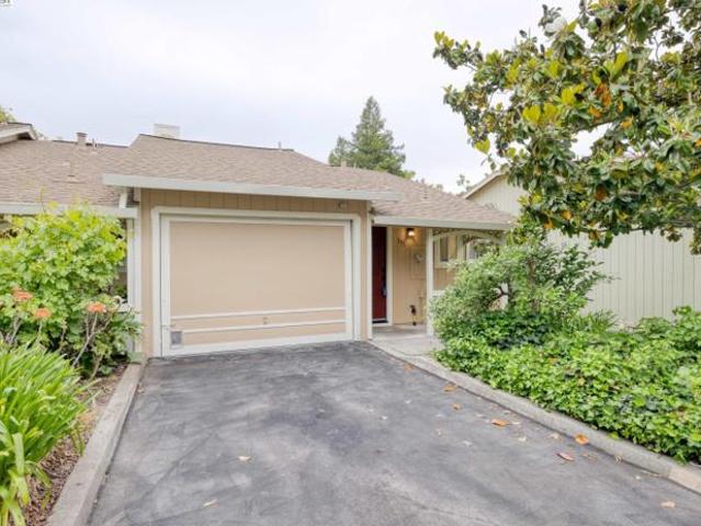 151 Acorn Dr, Petaluma, CA 94952