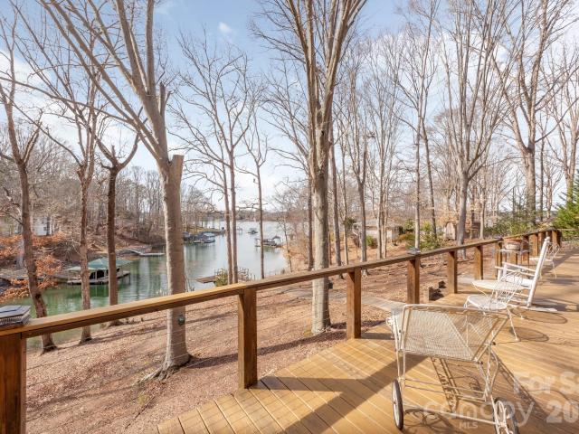 151 Bridlewood Drive