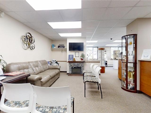 151 Buffalo #211 Avenue