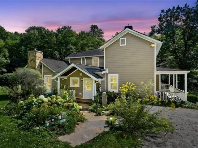 151 Glade Run Rd, Mars, PA 16046
