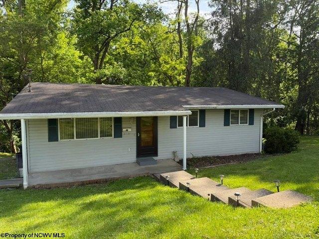 151 Grove St, Westover, WV 26501