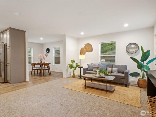 151 E Agate Drive