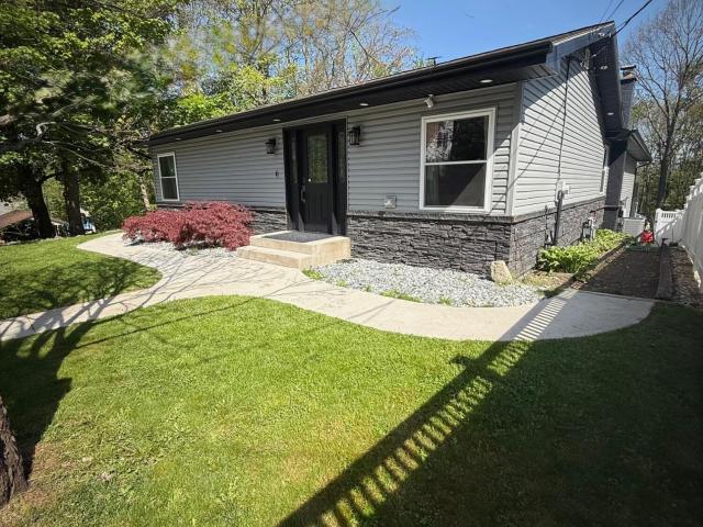 151 E Garfield Avenue