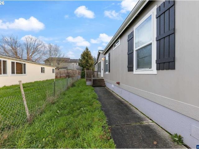 151 edwards rd