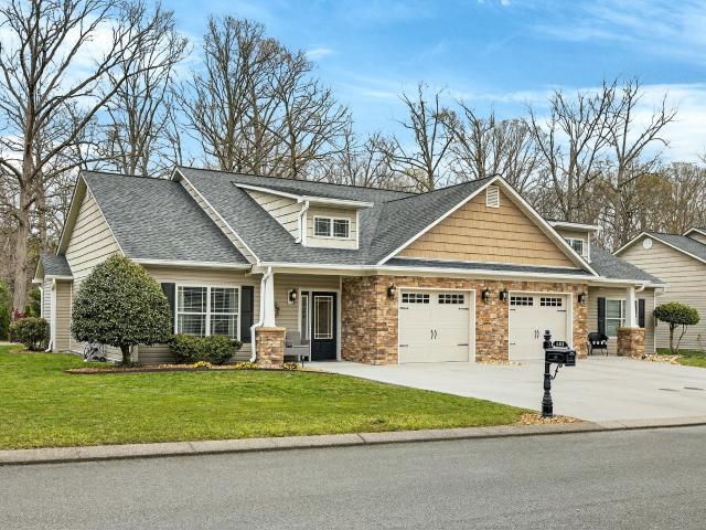 151 Elijah Way NW