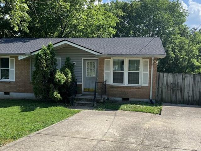 151 Evergreen Cir, Hendersonville, TN 37075