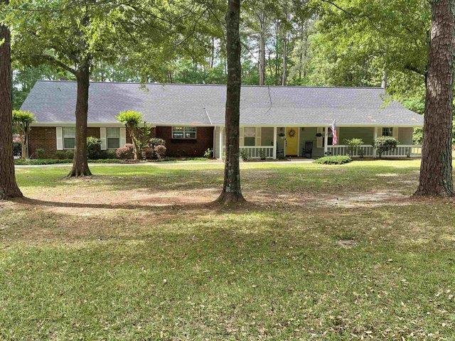 151 Fawnwood Cir, El Dorado, AR 71730