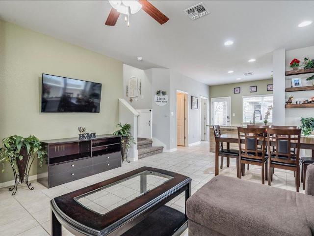 151 Friendship Oak Dr