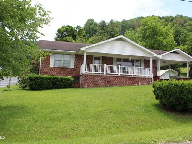 151 Hospital Dr, Pennington Gap, VA 24277