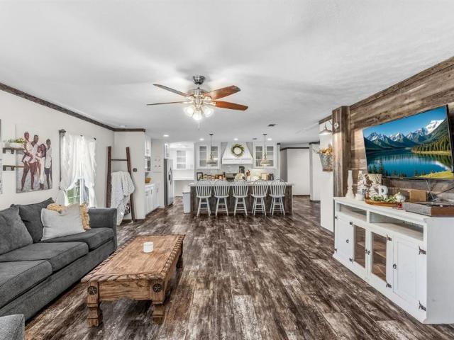 151 Hilltop Ln, Emory, TX 75440 | MLS #21231
