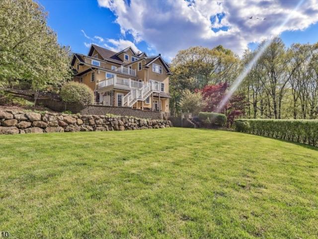 151 Lookout Rd