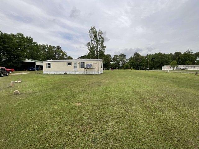 151 Lake Rd, Waskom, TX 75692