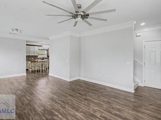 151 Lincoln Way NE