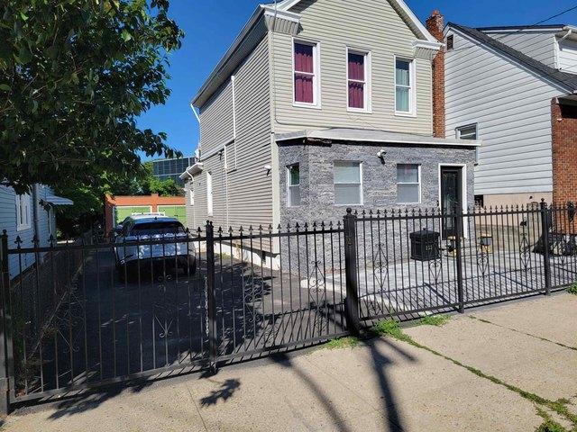 151 Linden Ave, Jersey City, NJ 07305