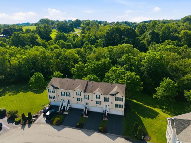 151 Manor View