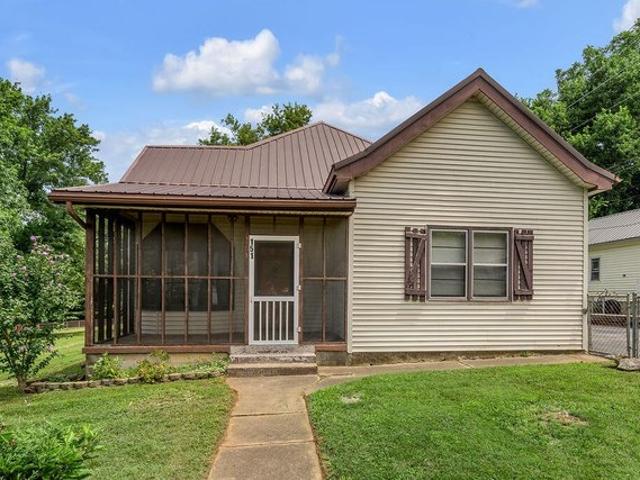 151 Minary Ave, Versailles, KY 40383