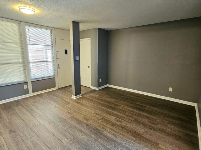 151 N Belvedere Blvd, Unit 4, Memphis, TN 38104 | MLS #10212 | Compass