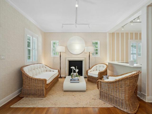 151 S County Road 1st fl, Palm Beach, US, FL