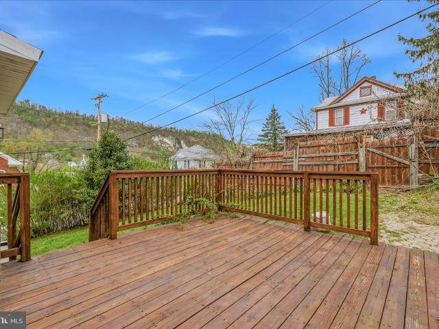 151 S Laurel Ave, Berkeley Springs, WV 25411 | MLS #WVMO2007