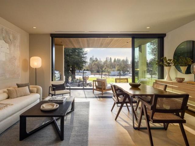 151 Sawmill Cir Unit 204, Healdsburg, CA 95448