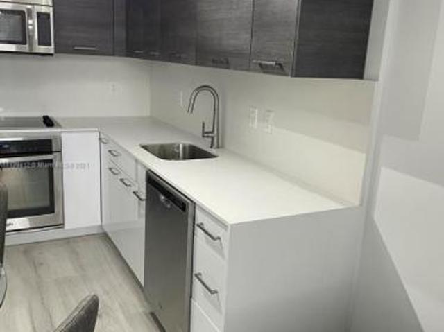 151 SE 1st St #2505 Miami, FL 33131