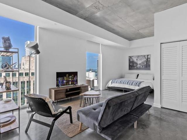 151 SE 1st St #2208, Miami, FL 33131