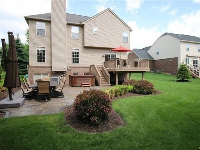 151 Singh Blvd, South Lyon, MI 48178