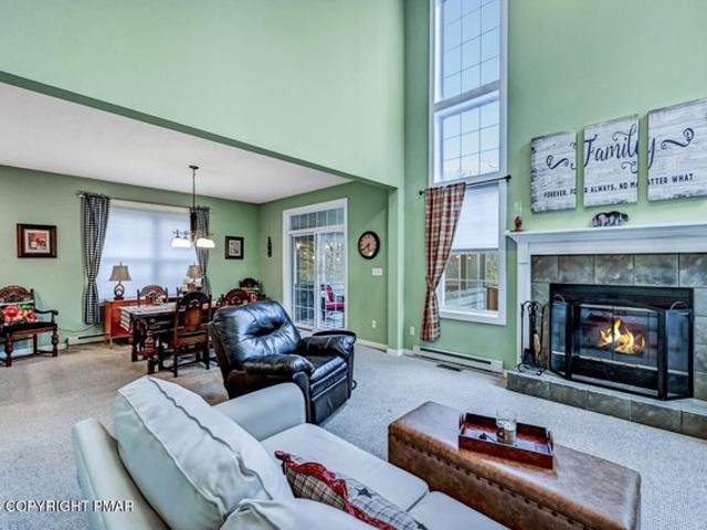 151 Skytop Rd, Pocono Pines, PA 18350