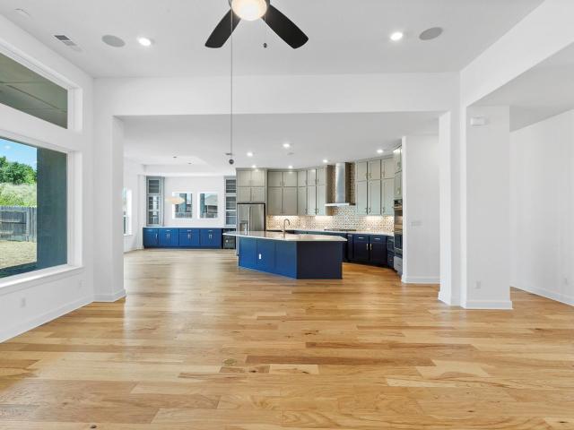 151 Starfire Dr