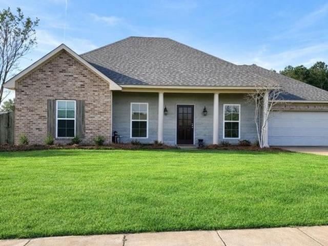 151 Stratford Dr, Madison, MS 39110
