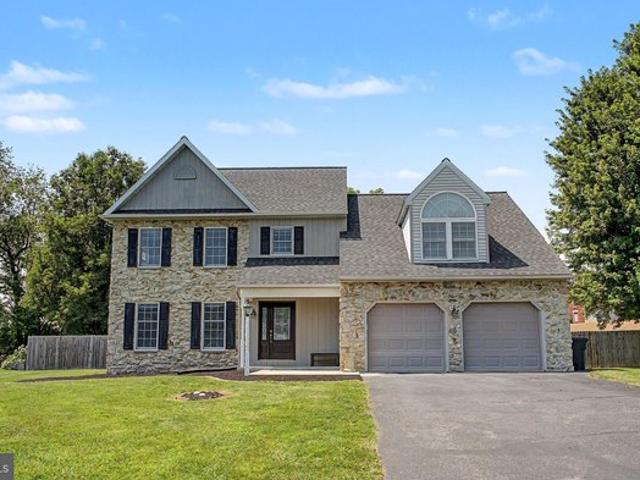 151 Strickler Run Dr, Columbia, PA 17512